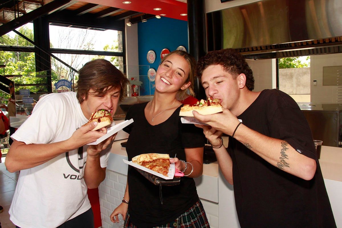 Tutsy Pizza ¡porciones gratis para todos!