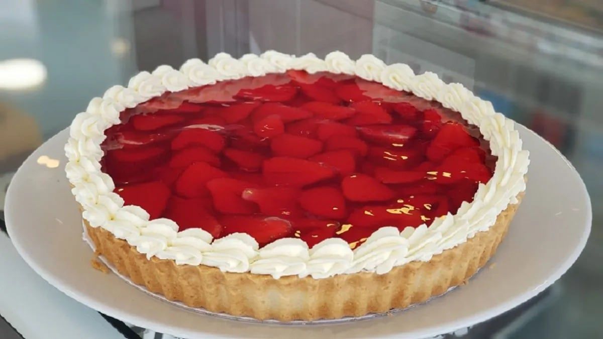 Tarta de frutillas con gelatina: receta fácil, barata y deliciosa