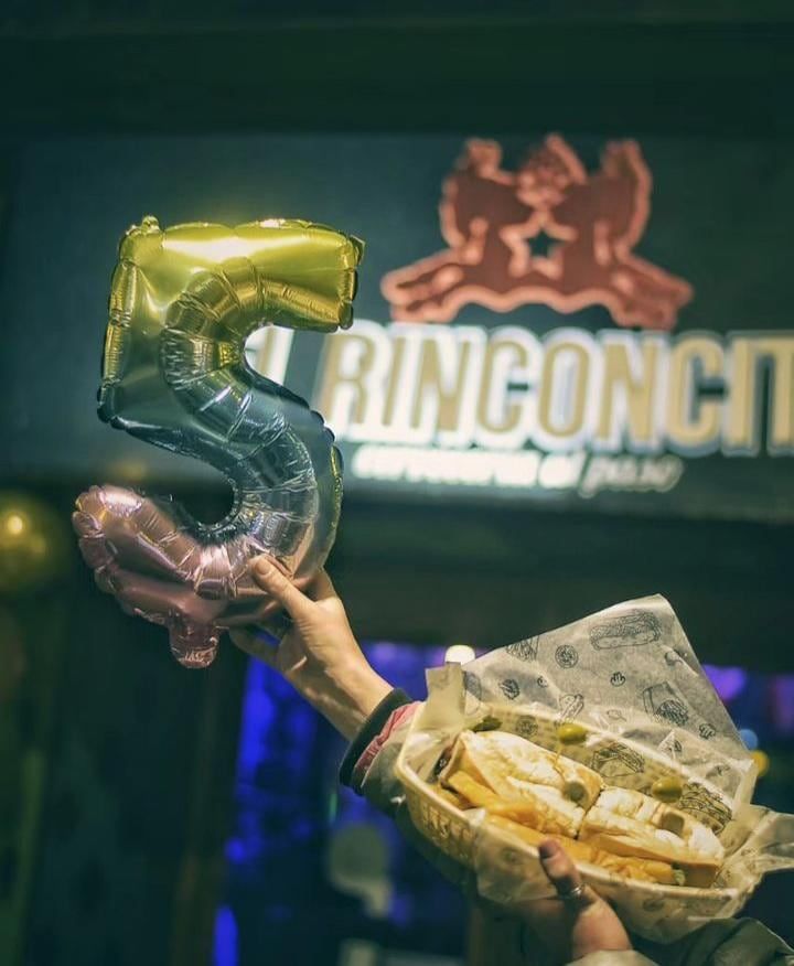 ¿Conocés El Rinconcito Bar y sus birras de otro planeta? ¡Ahora también ...