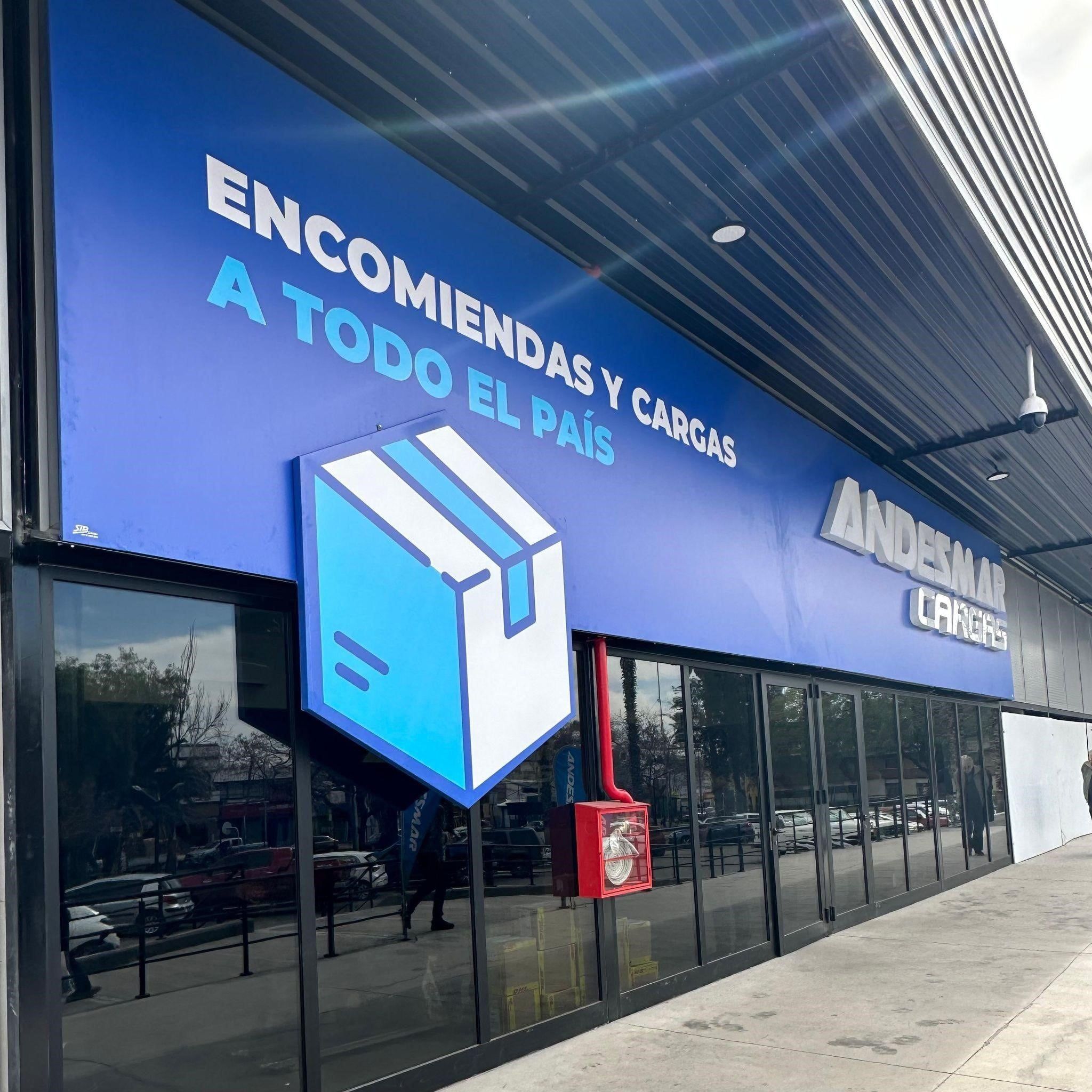 Andesmar Cargas inauguró un nuevo local en la Terminal de Ómnibus de ...