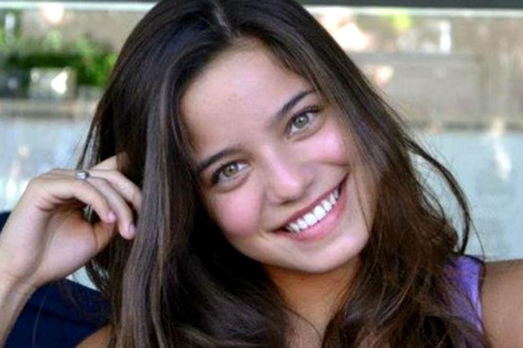 Así lucía Emilia Mernes antes de saltar a la fama con su carrera solista