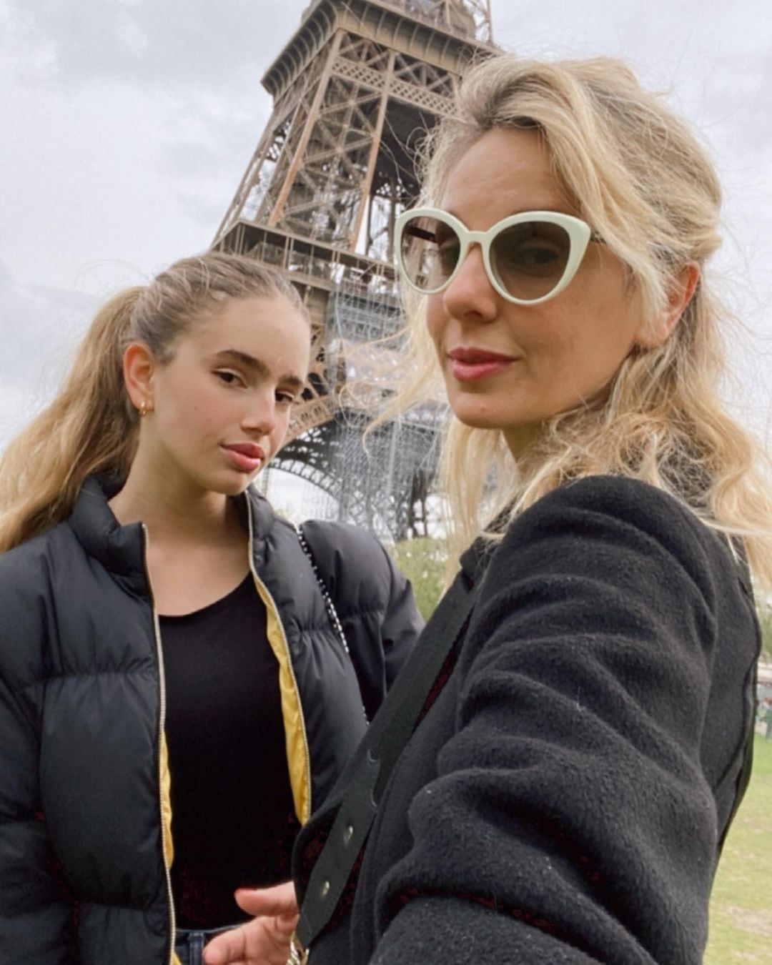 Así luce Charo, la hija de 17 años de Andrés Calamaro y Julieta Cardinali