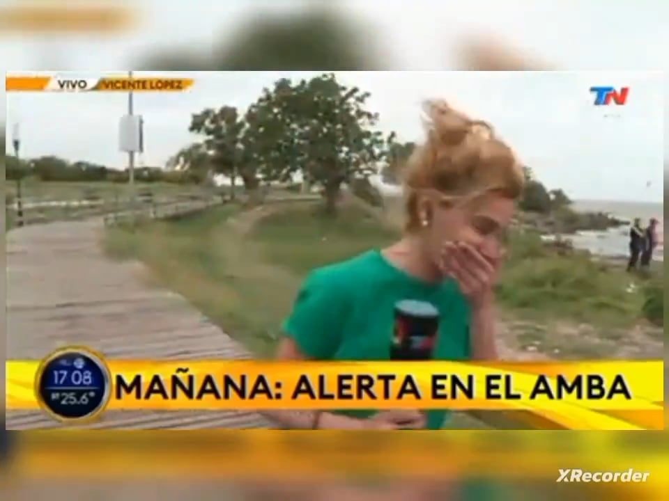 Una notera de TN sorprendió a una pareja de “trampa” en pleno vivo y el ...