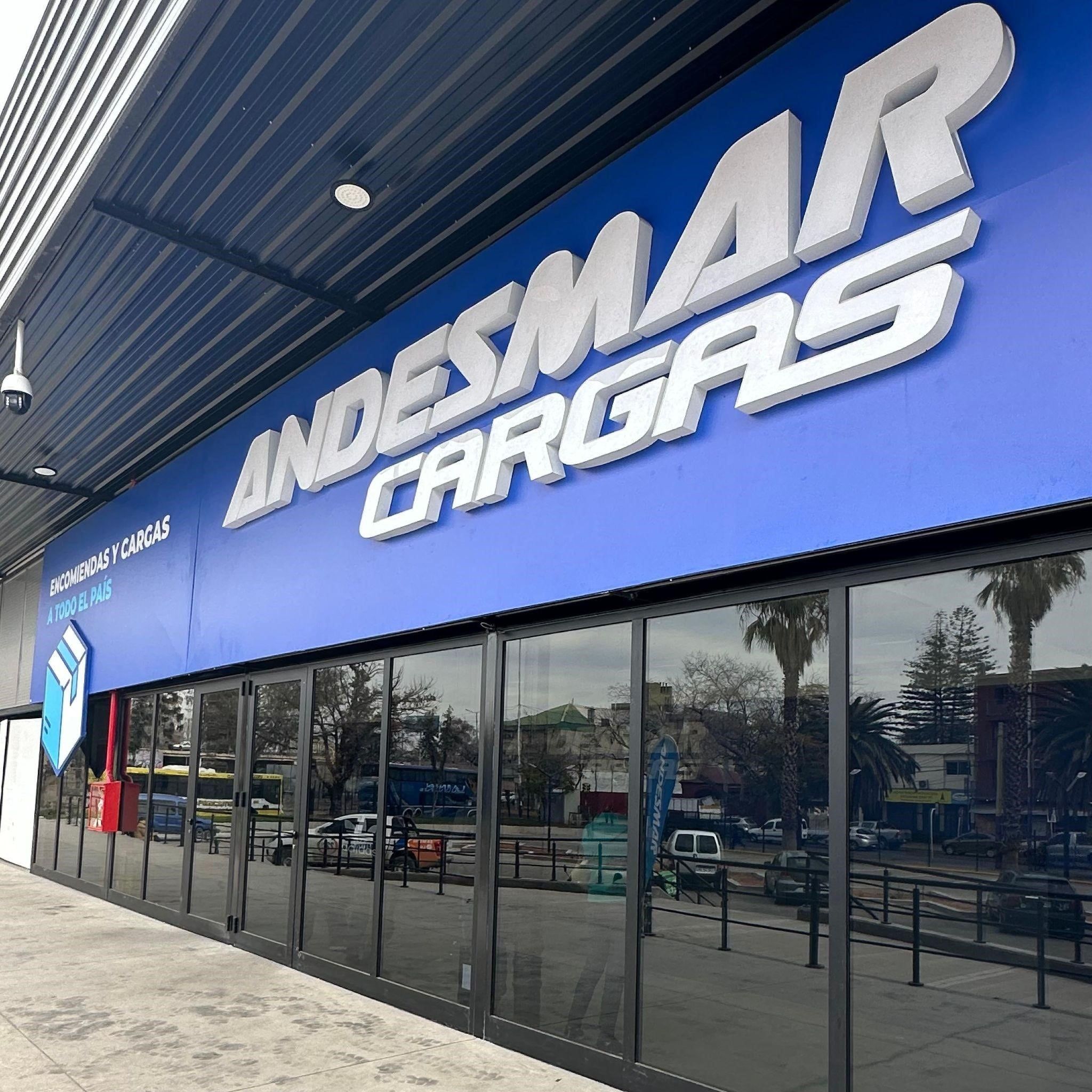 Andesmar Cargas inauguró un nuevo local en la Terminal de Ómnibus de ...
