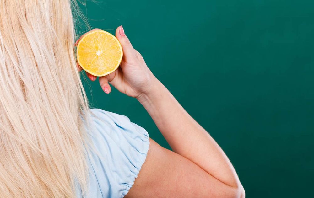 Lavarse el pelo con limón: por qué se recomienda y para qué sirve ...