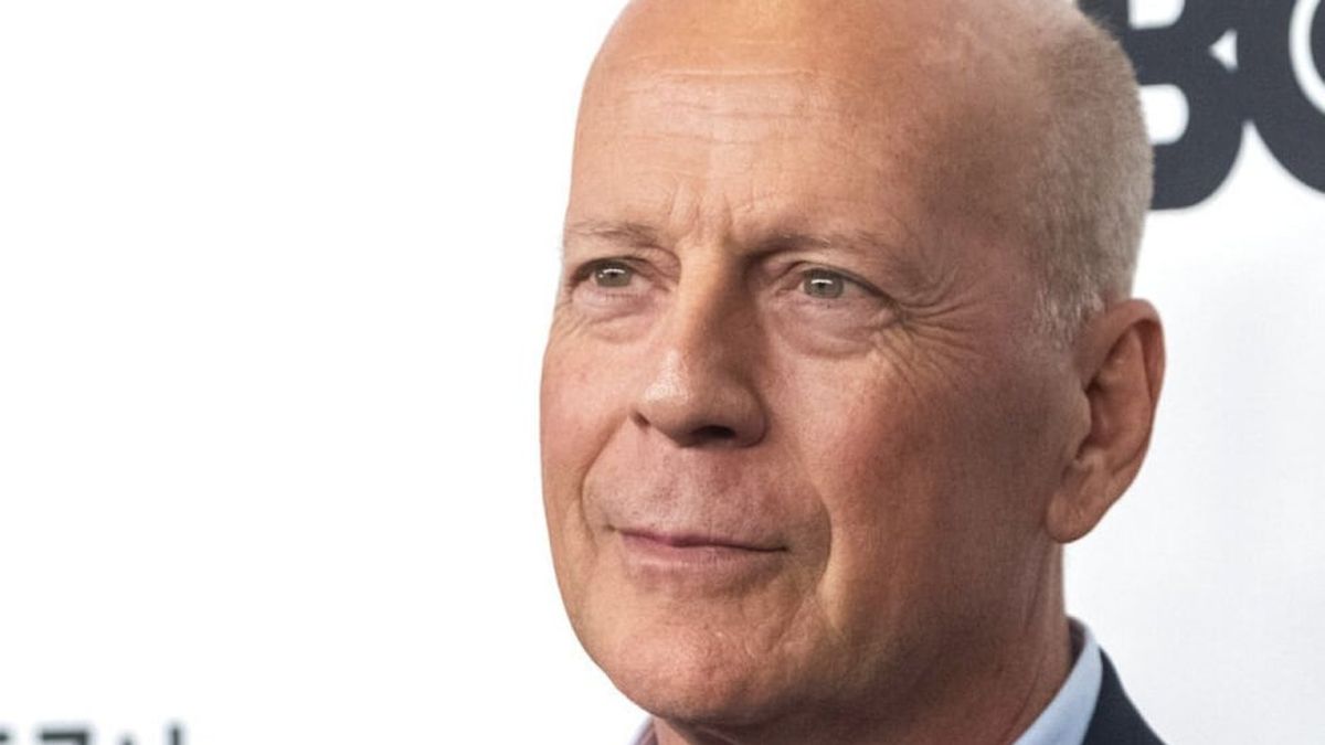 Así lucía Bruce Willis a los 29 años en la serie Miami Vice