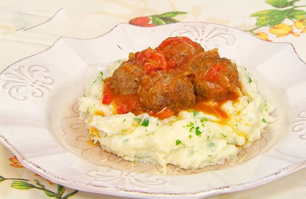 Albóndigas de carne con puré: la receta más fácil y ultra deliciosa
