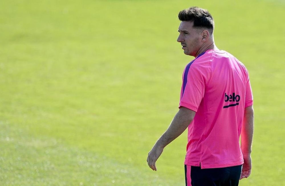 El nuevo corte de pelo de Messi, entre burlas y memes en las redes