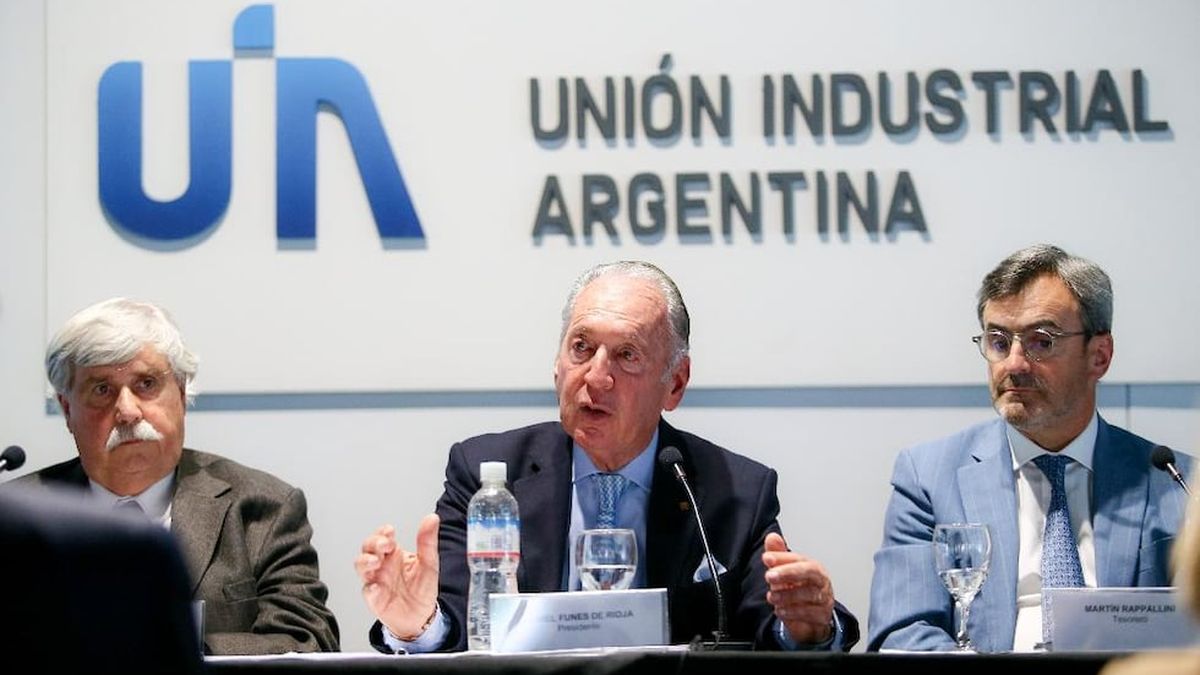 La UIA criticó las últimas medidas económicas y el freno de importaciones