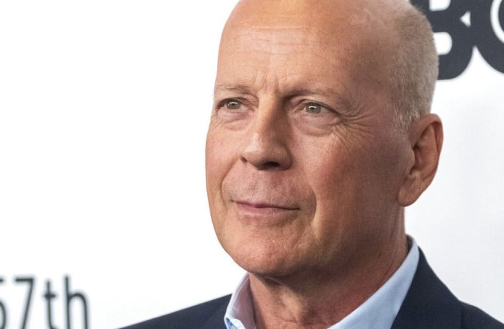 Así lucía Bruce Willis a los 29 años en la serie Miami Vice