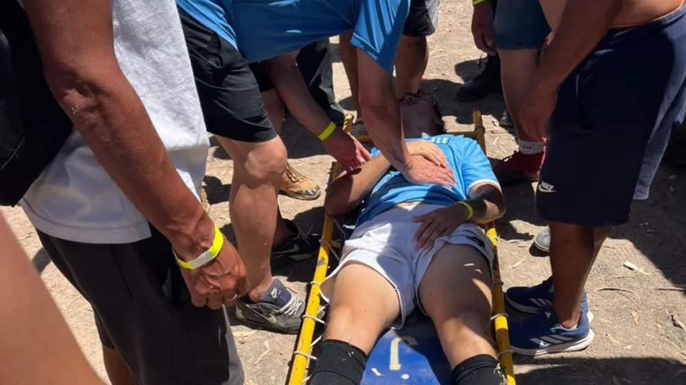 Otra vez violencia en el fútbol mendocino: batalla campal tras un ...