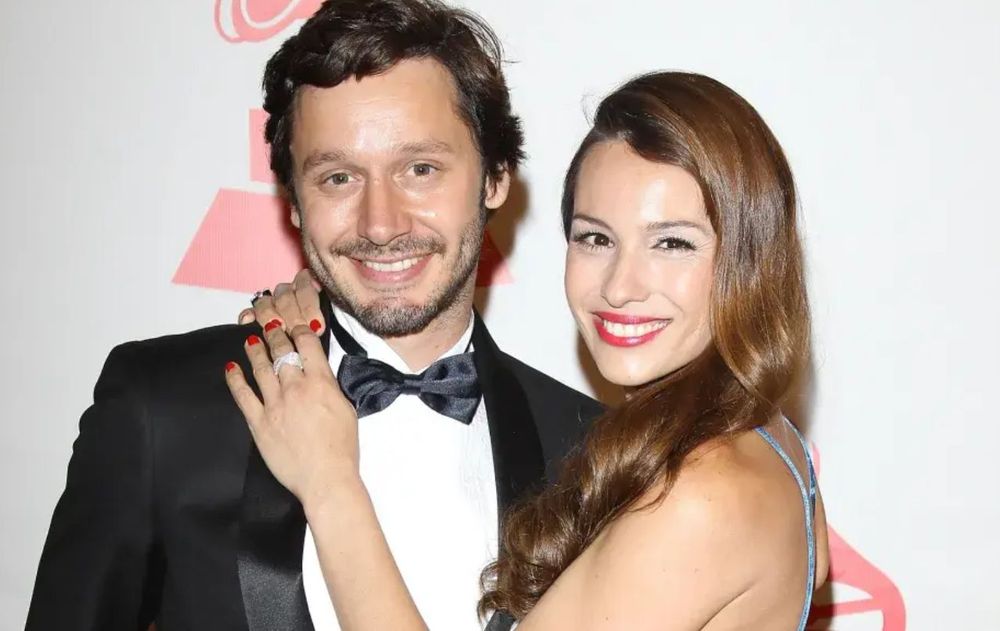 El impactante detalle en una foto familiar de Pampita y Benjamín Vicuña con sus hijos que ...