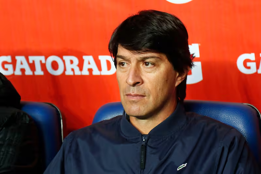 Daniel Garnero, DT de la Católica, calentó la previa ante Boca: Estamos ...