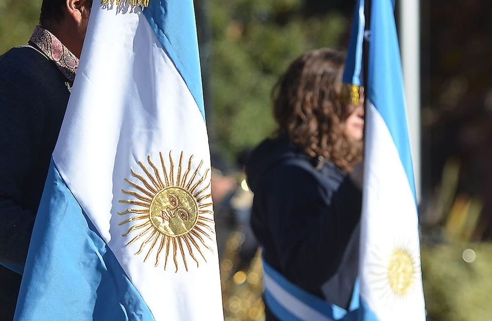 Así es el reglamento para elegir abanderados y escoltas de primaria desde 2023