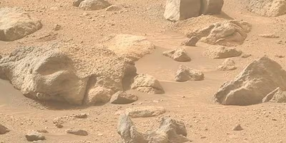 Una misteriosa roca hallada en Marte causó asombro entre los expertos ...