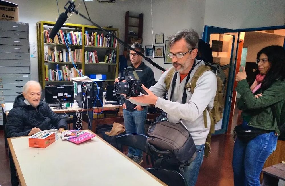 Murió Daniel Divinsky, el legendario primer editor de Mafalda, de Quino