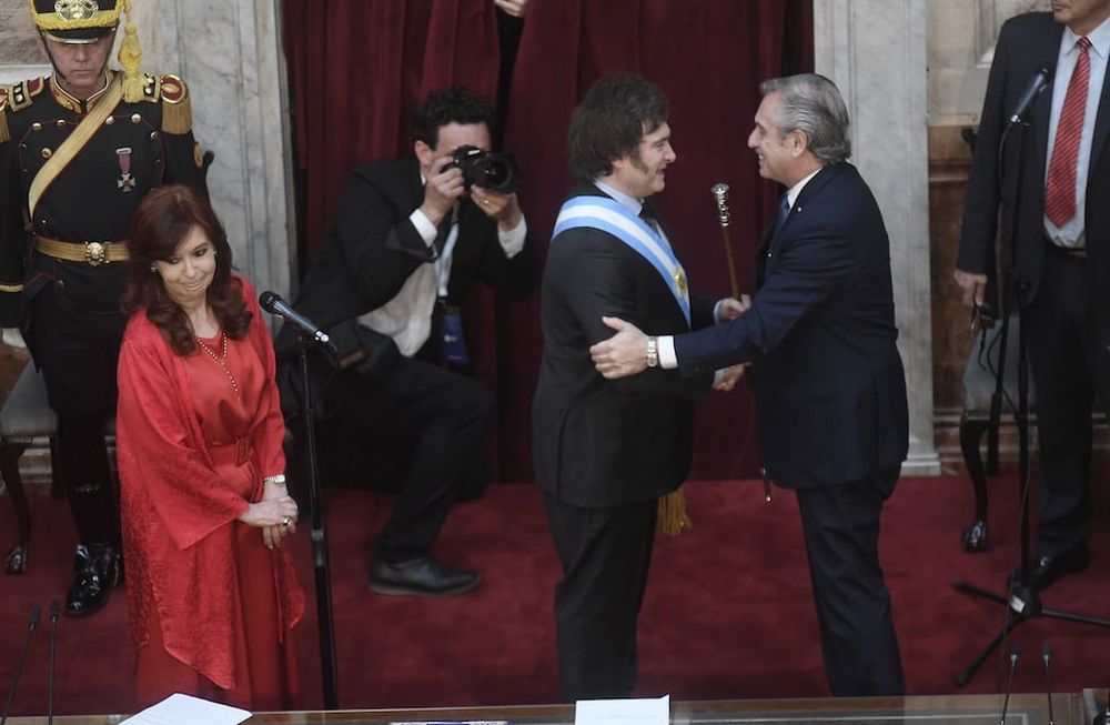“Nueva era”: Javier Milei asumió como presidente y vaticinó un ...