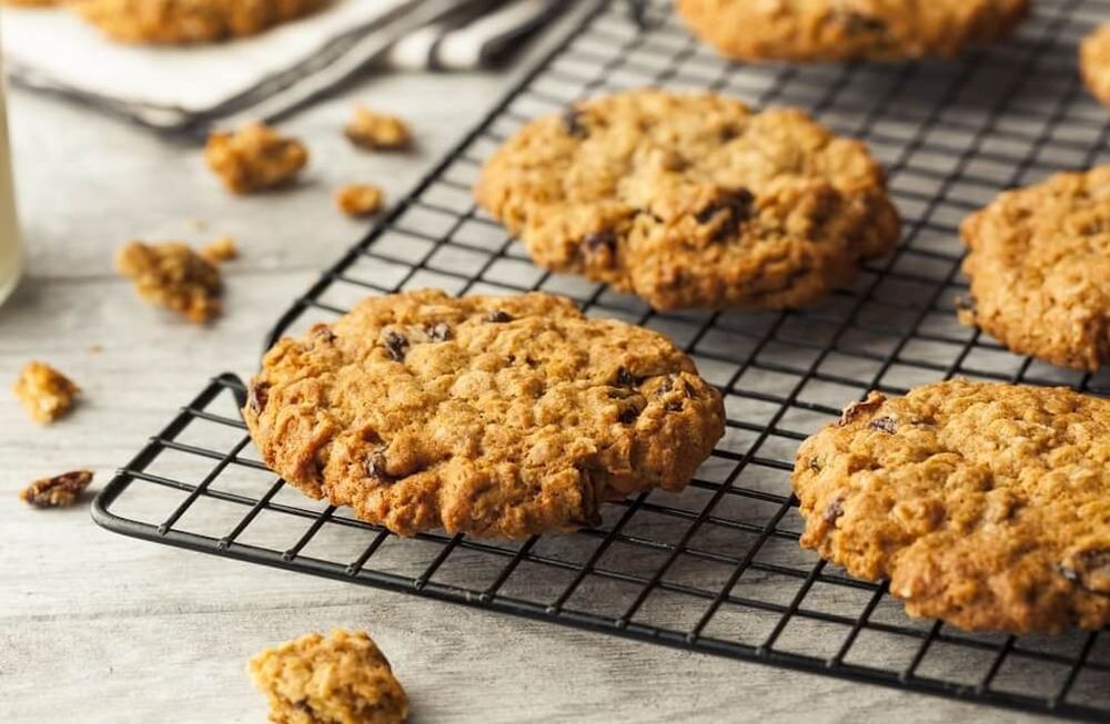 Cómo hacer unas crujientes y dulces galletitas de avena, con muy pocos ...