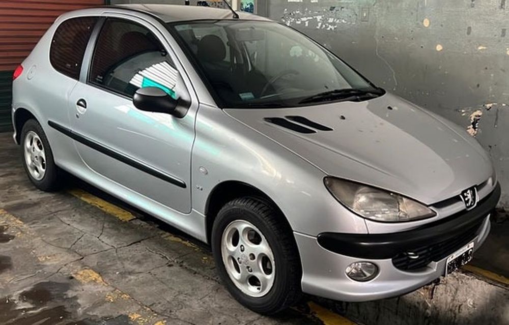 ¿Te acordás del Peugeot 206? Así sería la nueva versión 2027 del tan querido auto