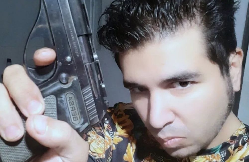 Un video muestra que Sabag Montiel sabía manipular el arma que usó ...