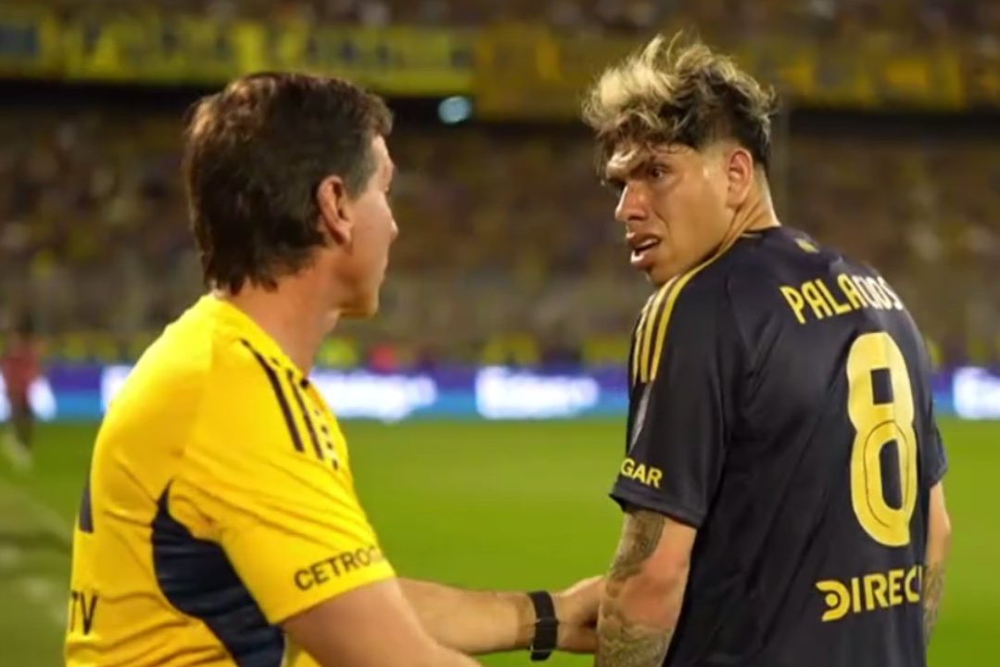 Tensión en Boca: se conoció lo que se dijeron Carlos Palacio y Claudio Úbeda tras el cambio del ...