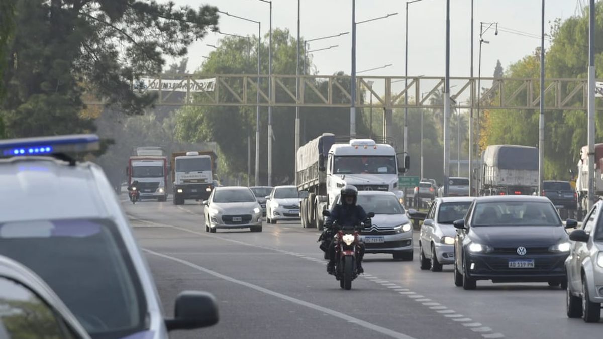 Estudian ensanchar el Acceso Este y agregarle dos rotondas