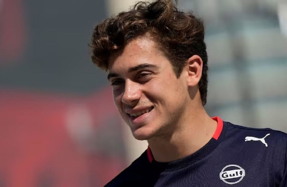 Quién es la ex novia de Franco Colapinto, que lo dejó por otro piloto ...