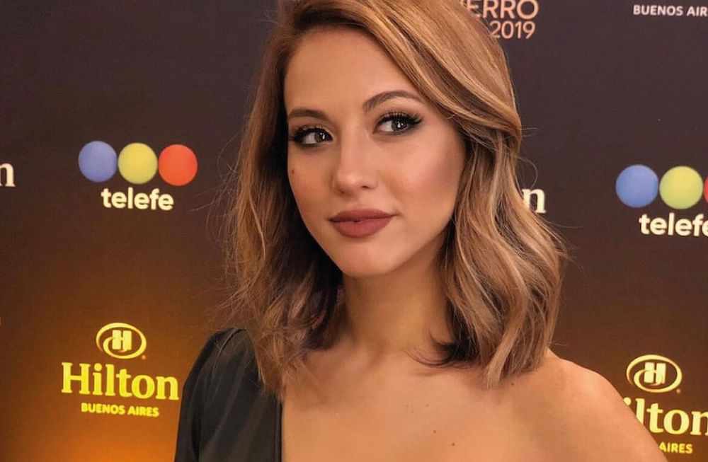 Flor Vigna sorprendió a sus seguidores vestida con una malla ultra cavada