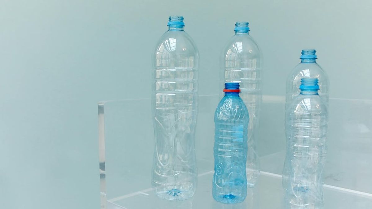Recicla las botellas de plástico vacías y crea esta idea para el hogar