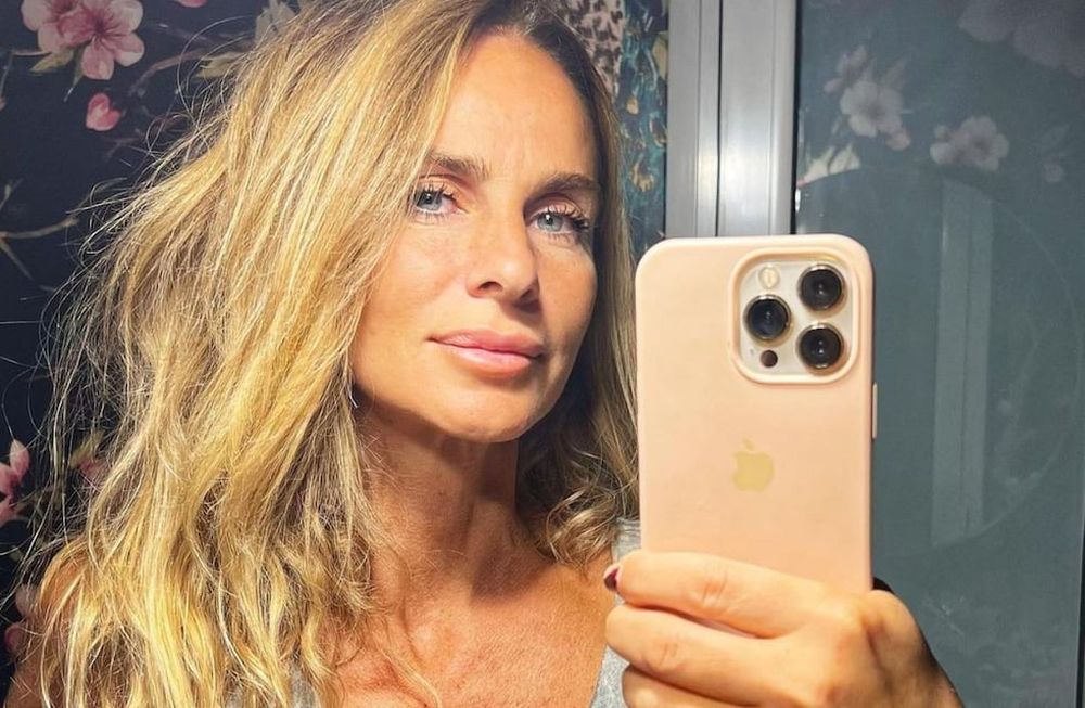 Sabrina Rojas se grabó pegada a la cámara en bikini diminuta y sus ...