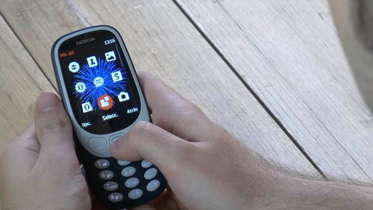 Resurgen los “teléfonos tontos” y crece el uso de los celulares sin ...