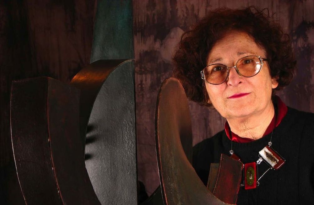 Falleció la escultora María Inés Rotella