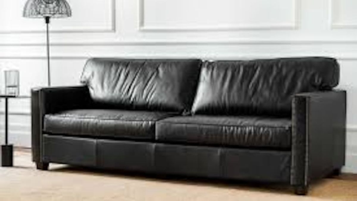 La manera más sencila de recuperar el color del cuero de los sillones