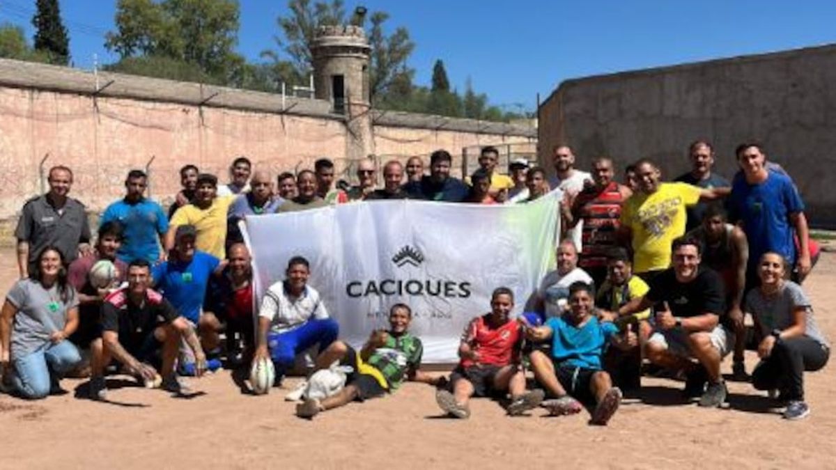 Caciques en libertad