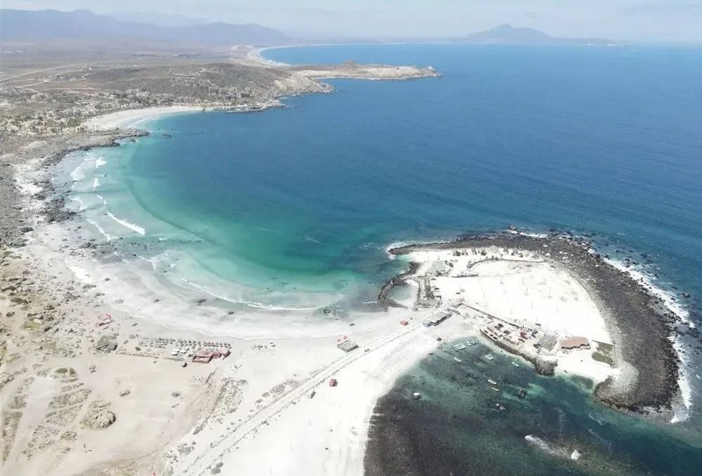La playa chilena que te hará sentir como en el Caribe, lejos del ruido ...