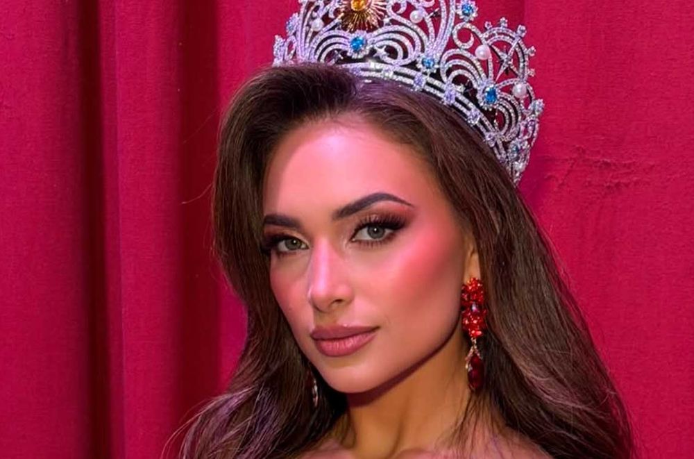Modelo desde los 12 años, coach y madre: quién es la Miss Universo ...