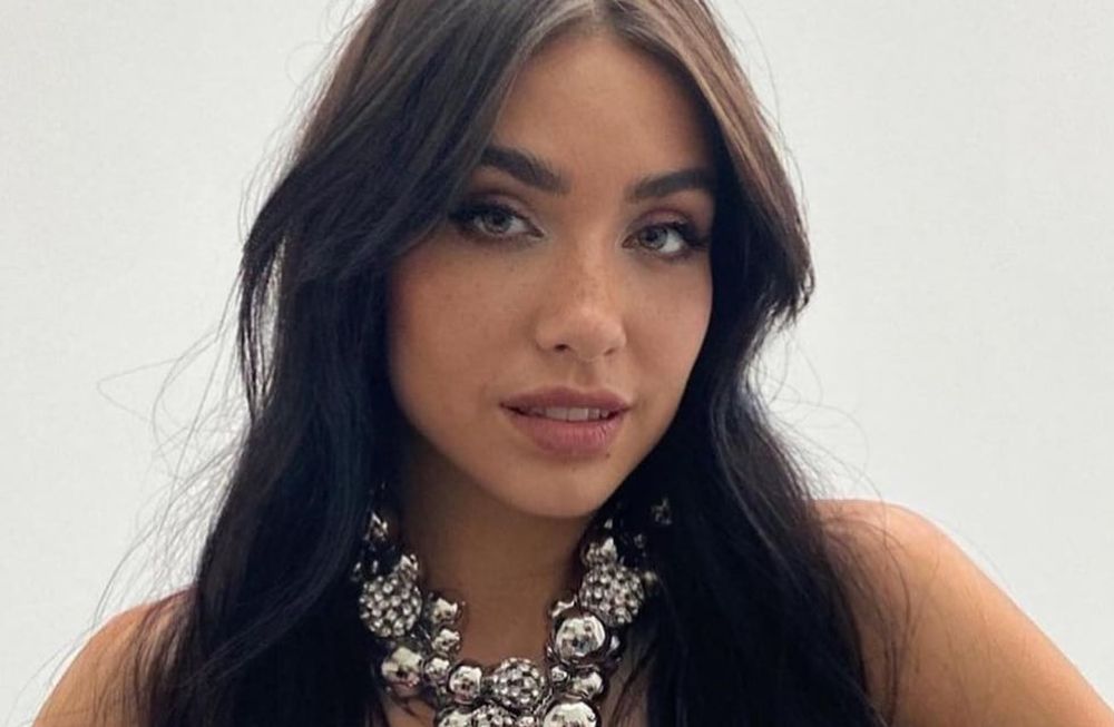 María Becerra puso sus globos en primer plano y enamoró con su video