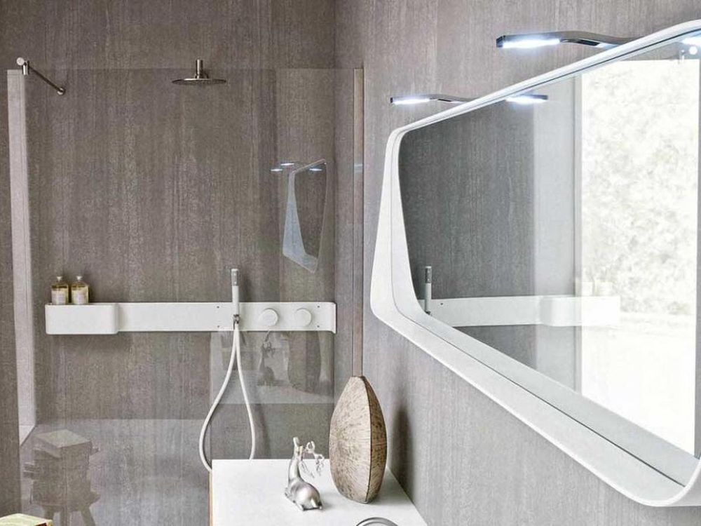 Vidrios del baño siempre transparentes, sin fregar: Rociar con agua ...