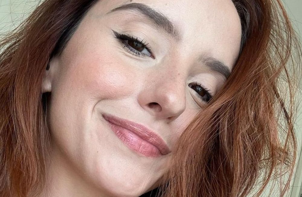 Evaluna Montaner se despide del verano con un carrete de fotos en el que destaca su bikini fucsia