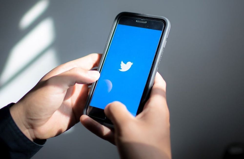 Creó una cuenta falsa de Twitter para insultar a su ex mujer y fue ...