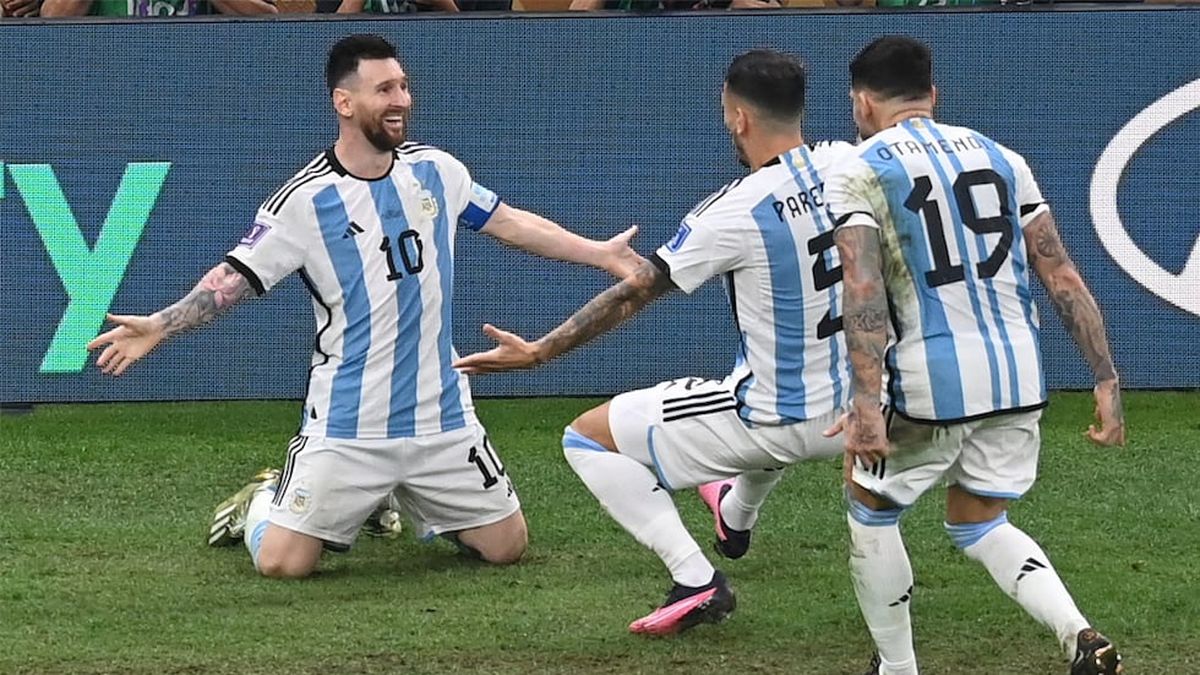 Cuánto pagaron en una subasta por las camisetas que Lionel Messi utilizó en el Mundial de Qatar