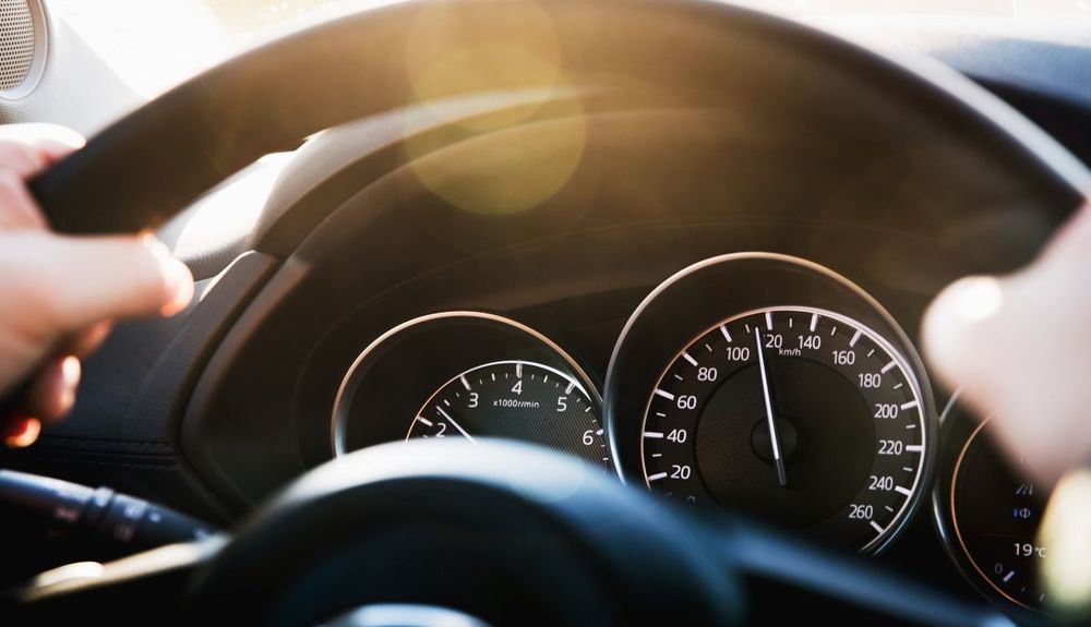 Ni 60 ni 120 km/h: a qué velocidad se recomienda viajar para cuidar el ...