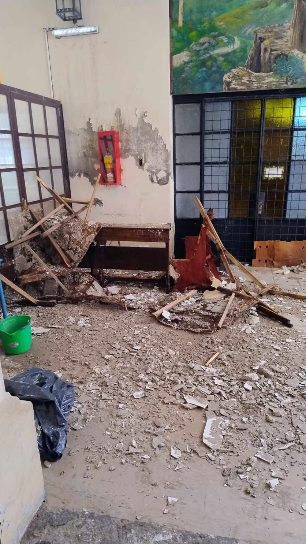 Las fotos que muestran el deplorable estado de la basílica donde ...