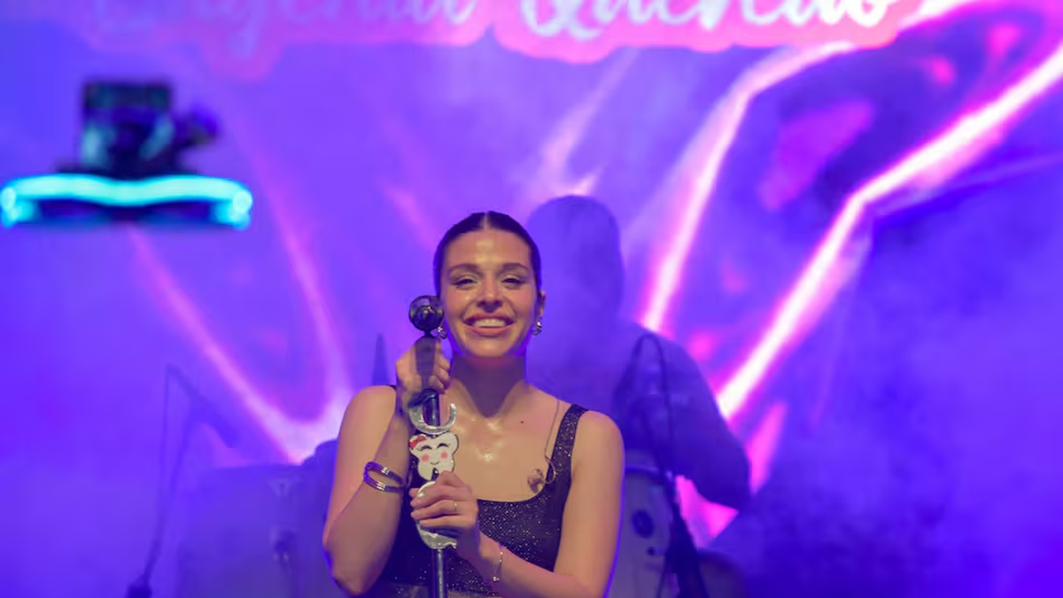 Qué hace Euge Quevedo cuándo no está cantando: el emprendimiento que le ...