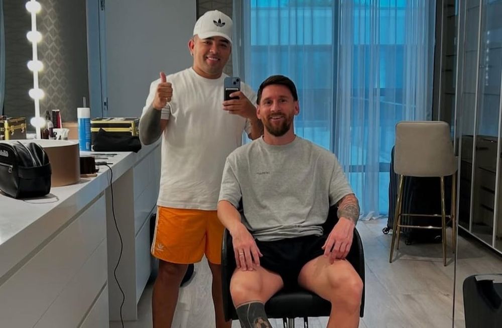 El mejor del planeta: el look de Lionel Messi para festejar Navidad en ... El mejor del planeta: el look de Lionel Messi para festejar Navidad en ...