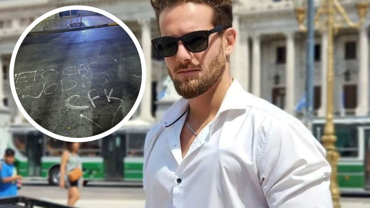 Vandalizaron la puerta de otro canal de streaming en defensa de CFK y en contra Tomás Díaz Cueto