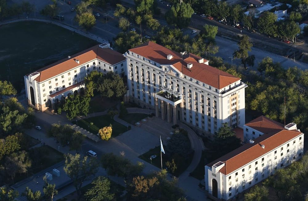 Joyas arquitectónicas de Mendoza: Centro Cívico, el plan que agrupó los edificios gubernamentales