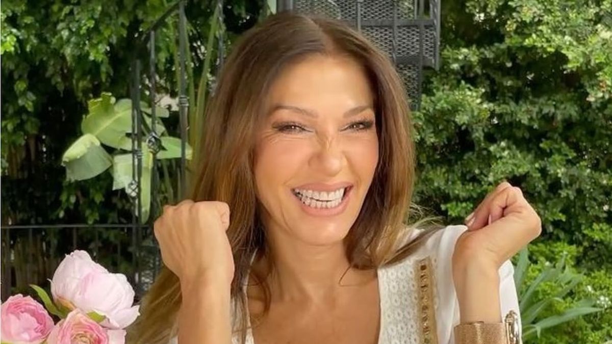 La selfie más reveladora de Catherine Fulop con una malla animal print ...