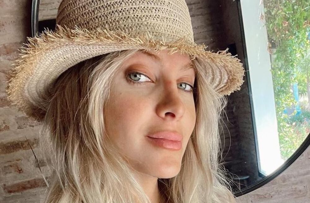 Cande Ruggeri posó con lencería blanca y mostró su increíble figura a ...