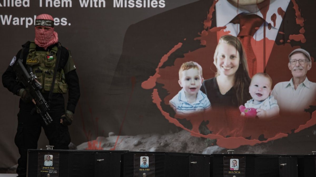 Hamás entregó a Israel los cuerpos de los argentinos Shiri, Ariel y Kfir Bibas